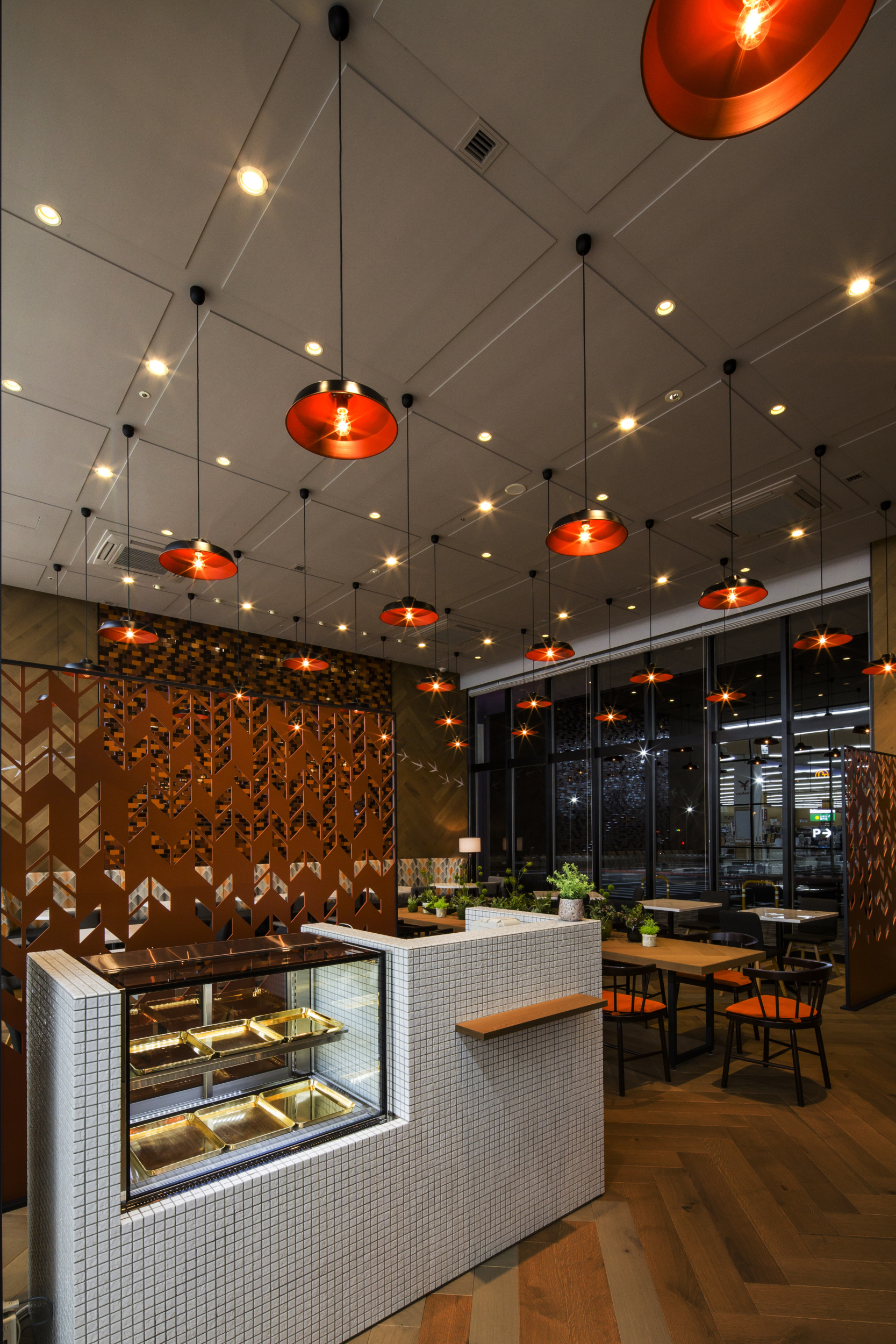 CHICKEN HOUSE -SPECIALITY RESTAURANT- | DESIGN STUDIO CROW