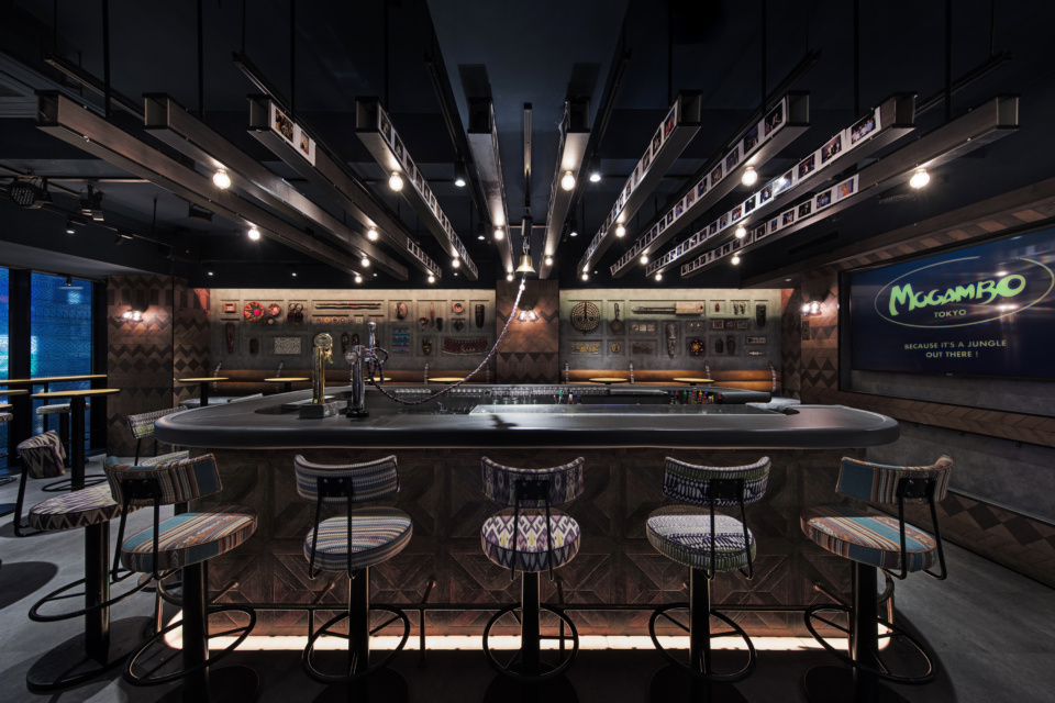 MOGAMBO TOKYO -SHOT BAR- | DESIGN STUDIO CROW