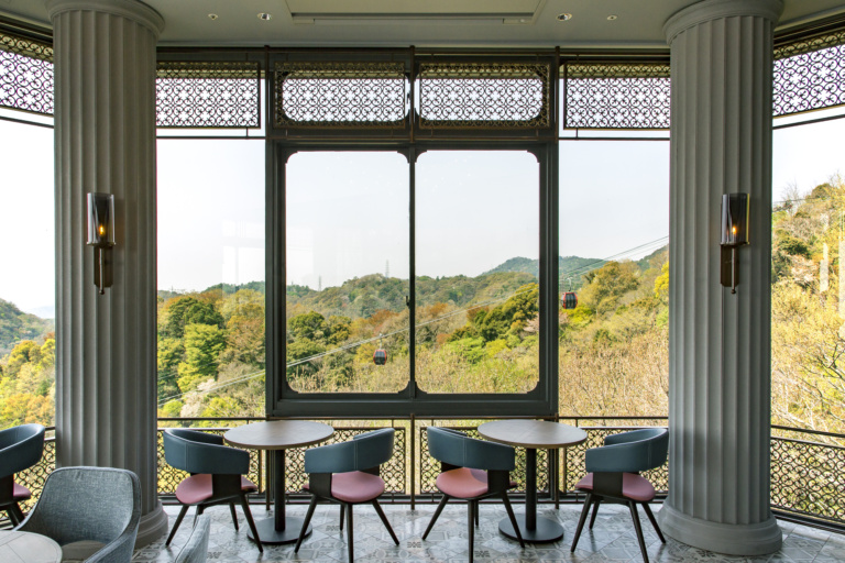 THE VERANDA AT KOBE -KOBE NUNOBIKI HERB GARDEN- | DESIGN STUDIO CROW