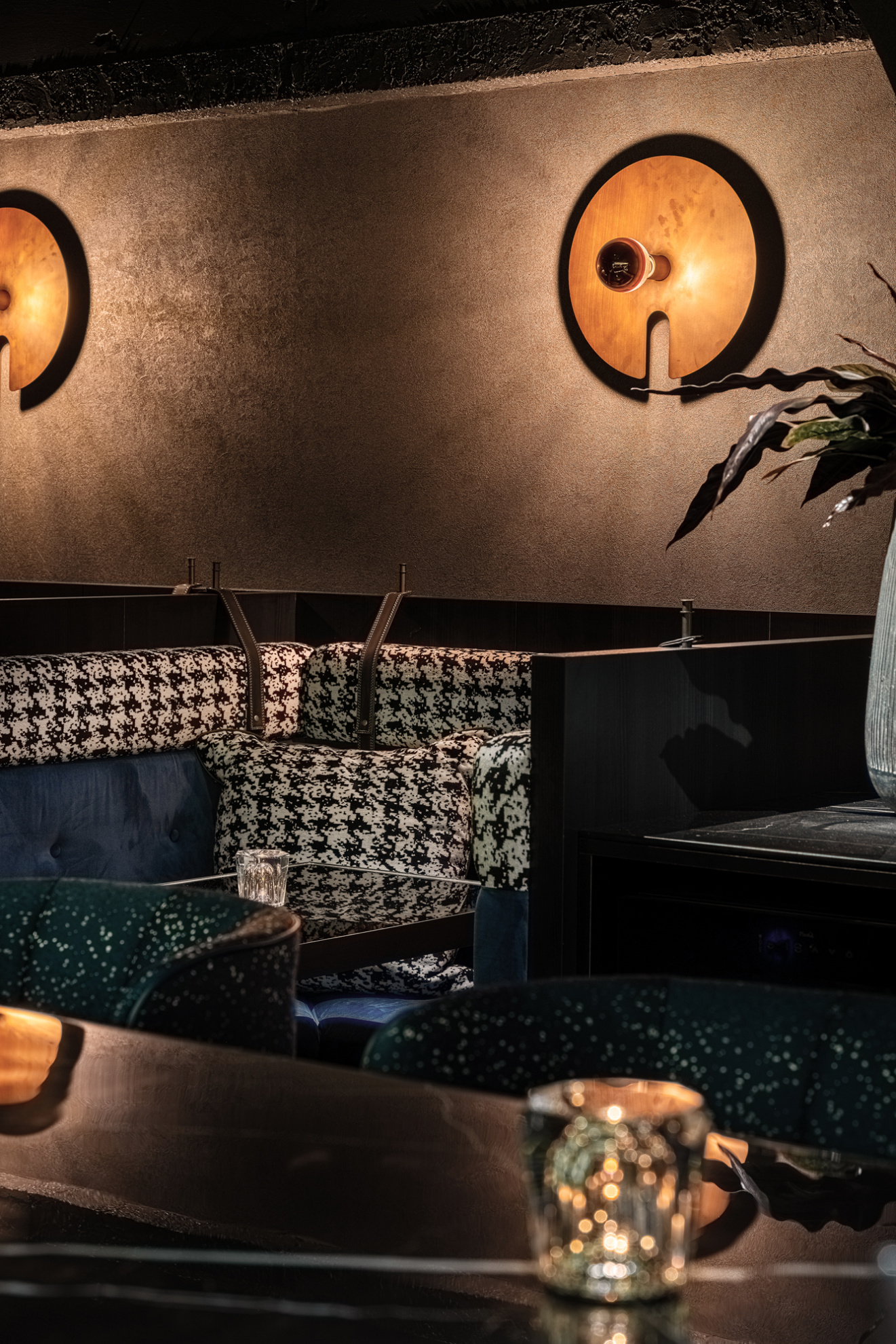 SHESHA LOUNGE OPAQUE EBISU -SHESHA BAR- | DESIGN STUDIO CROW
