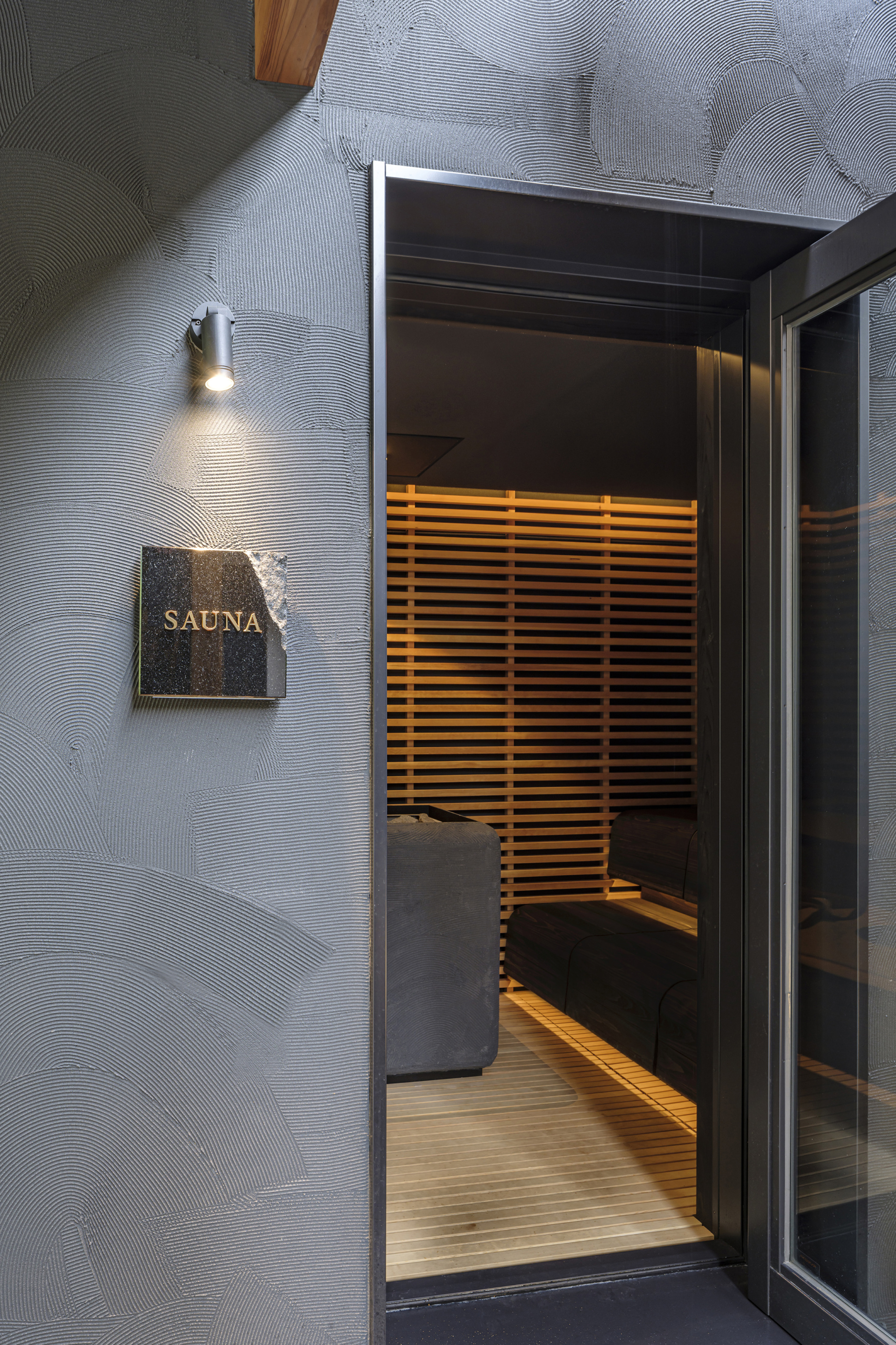 PUBLIC BATH -HOTEL PARENS ONOYA- | DESIGN STUDIO CROW