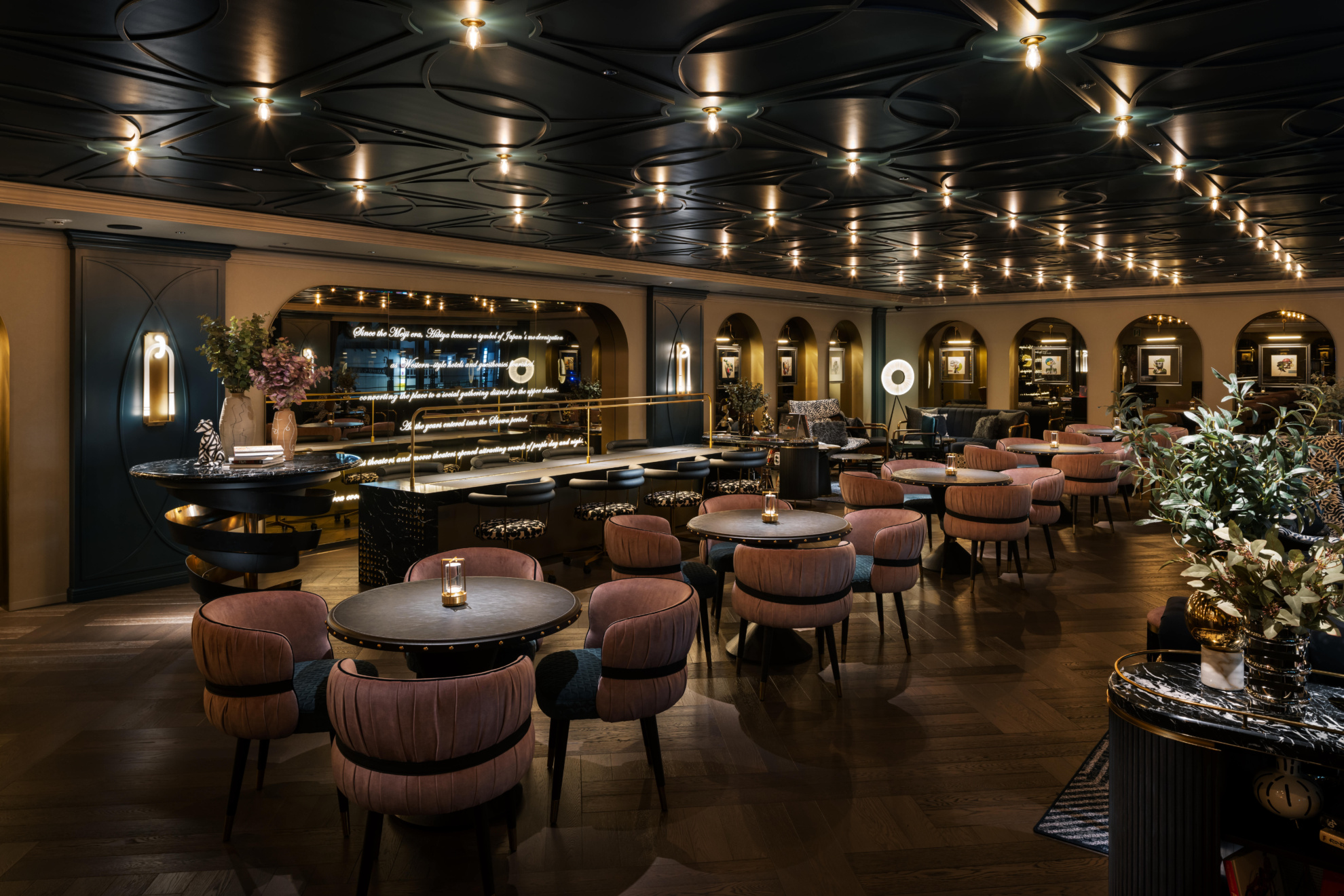 M LOUNGE -MERCURE TOKYO HIBIYA- | DESIGN STUDIO CROW